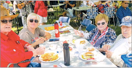 FALW honors LW veterans at annual picnic - Leisure World Weekly